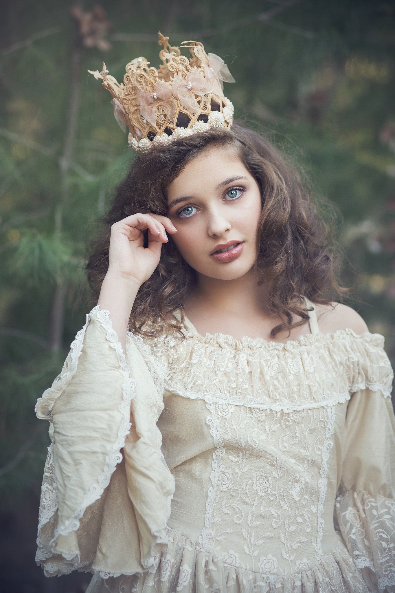 Lace Crown – Elena Collection